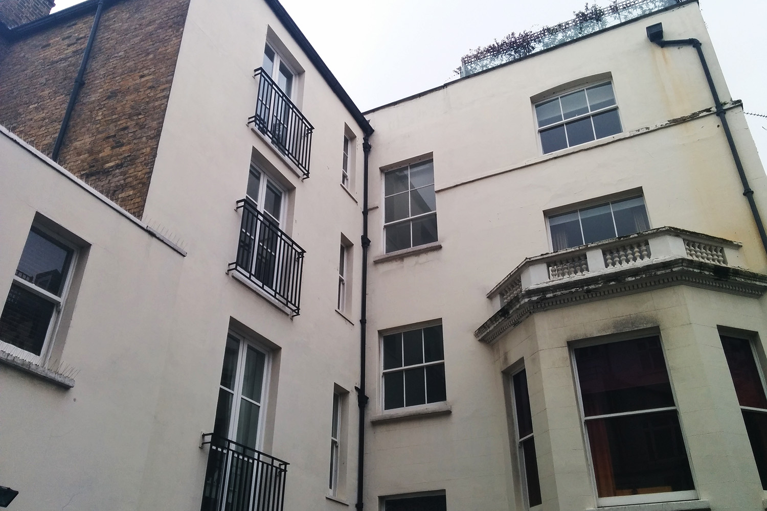 Lyons O'Neill - Pembridge Square