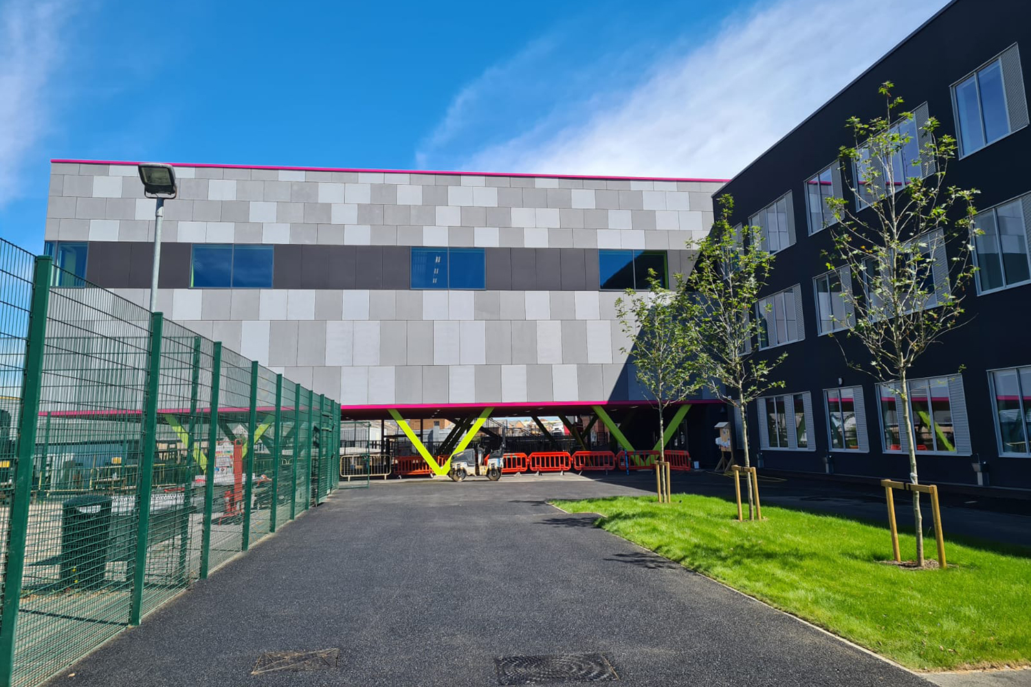 Lyons O'Neill - Royal Greenwich Trust School